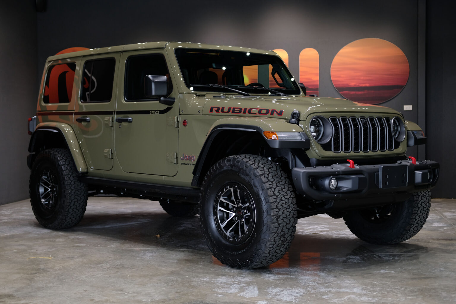 Elegant Jeep Wrangler Rubicon Green Photos